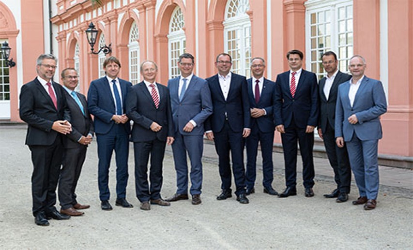 Mitgliederversammlung wählt neuen Vorstand | VCI Hessen